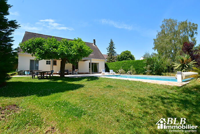 Le Tremblay-sur-Mauldre - Maison 8 pièces à vendre