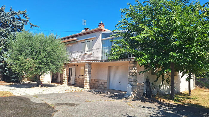 Maison 10 pièces à Bollène, Centre-ville, à vendre