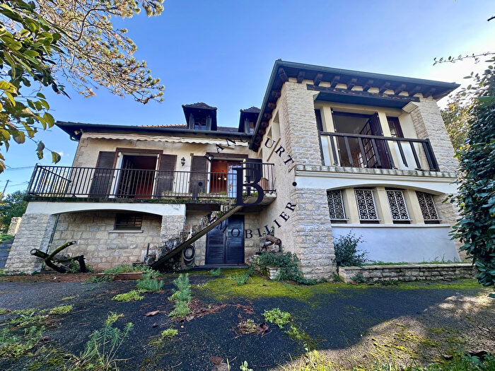 Maison à vendre - Varetz - 6 pièces - 5 chambres