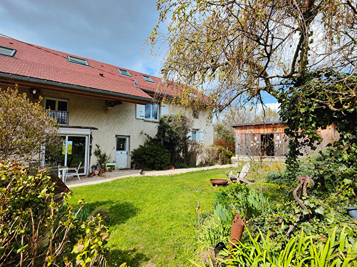 Maison à vendre - Saint-Genix-sur-Guiers - 5 pièces - 3 chambres