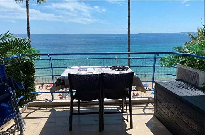 Appartement 1 pièce à louer - Antibes, Juan-les-Pins, Le Cap