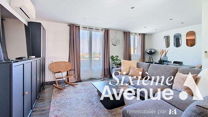 Appartement 3 pièces à vendre à Saint-Priest, Revaison