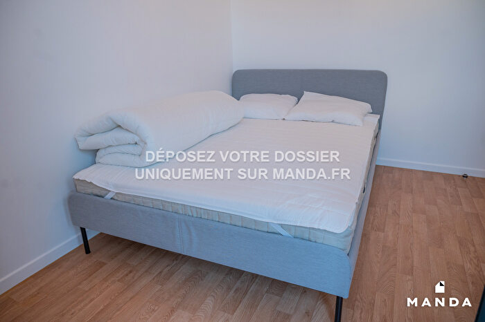 Appartement à louer - Saint-Denis, Franc-Moisin, Bel-Air - 5 pièces - 4 chambres