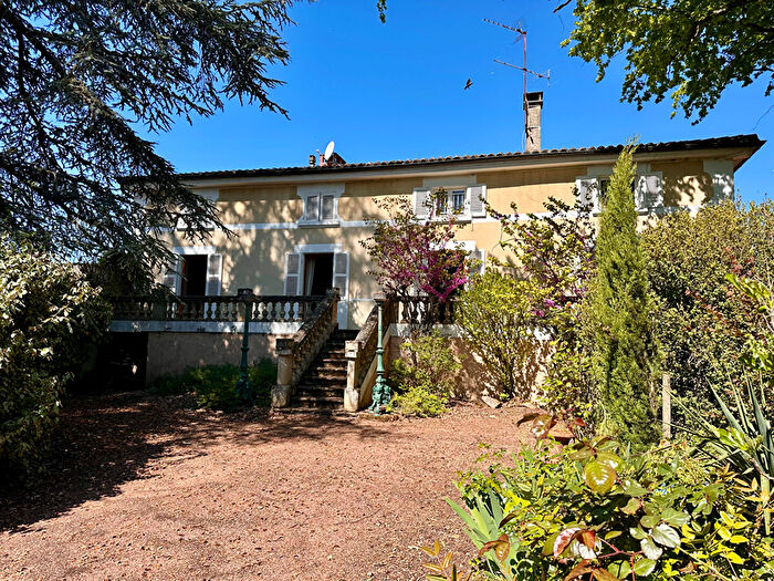 Liergues : Maison 9 pièces à vendre