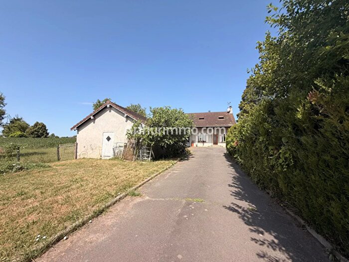 Maison 8 pièces à Savigny-en-Revermont, à vendre