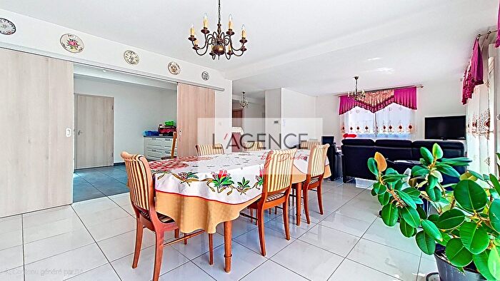 Maison à vendre - Mondorff - 6 pièces - 4 chambres