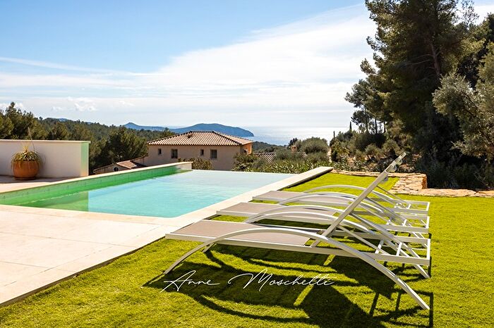 Maison à vendre - Ceyreste - 7 pièces - 3 chambres