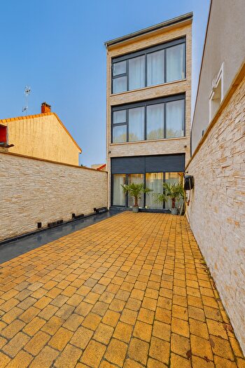 Maison à vendre - Romainville, Trois Communes, Les Ormes - 5 pièces - 4 chambres