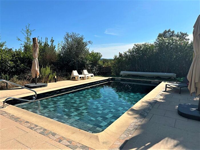 Maison à vendre - Le Thoronet - 11 pièces - 7 chambres