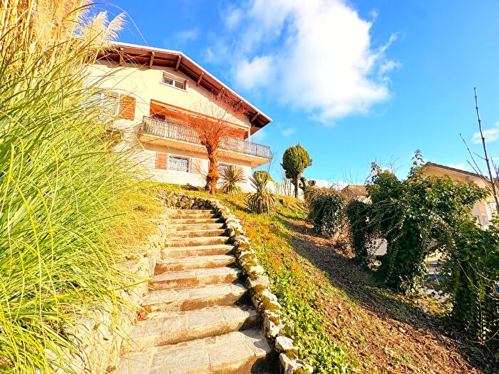 Maison à vendre - Rumilly - 6 pièces - 5 chambres