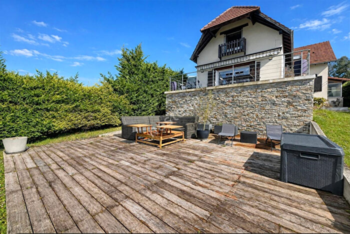 Maison à vendre - Chaumontel - 5 pièces - 3 chambres