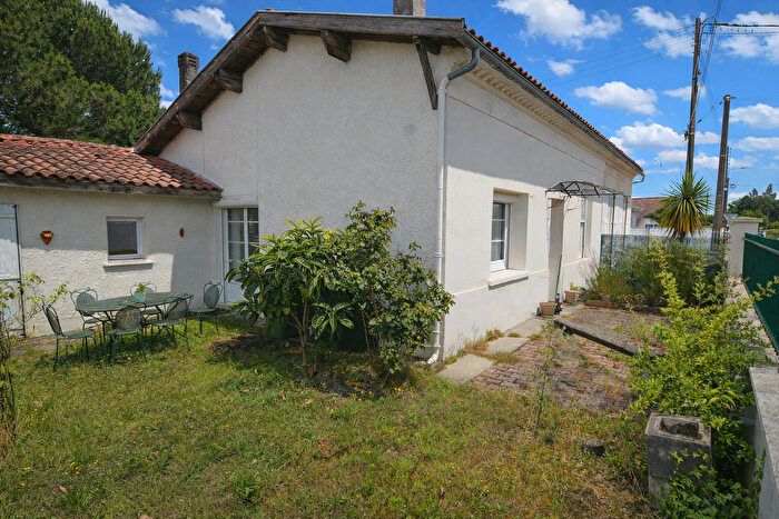 Maison 3 pièces à Saint-Médard-en-Jalles, Centre-ville, à vendre