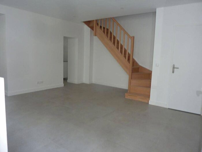 Est, Lisieux - Appartement 4 pièces à louer
