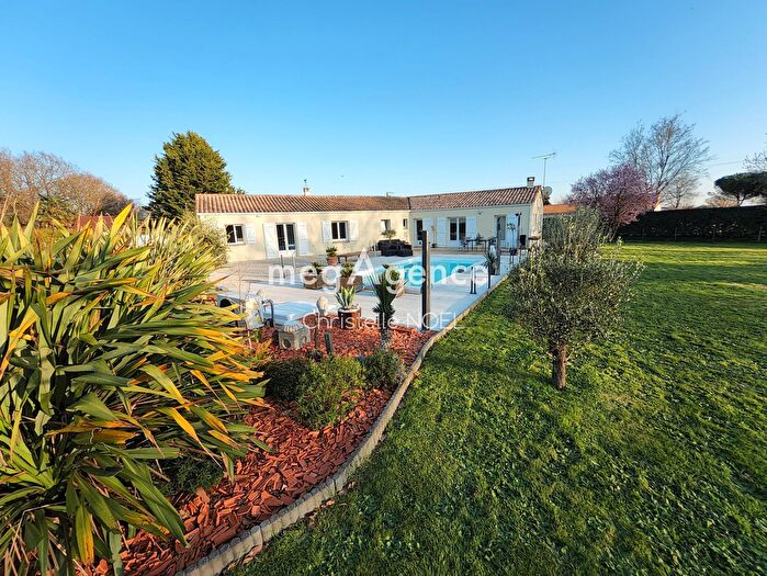 Maison à vendre - Le Givre - 7 pièces - 4 chambres