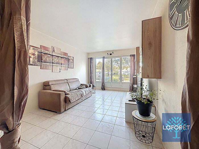 Appartement à vendre - Chilly-Mazarin, Gravigny - 3 pièces - 2 chambres