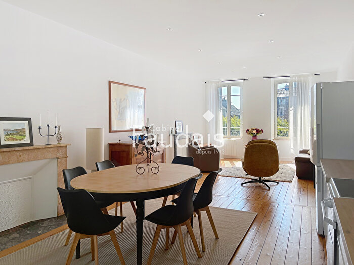 Appartement à louer - Coutances - 4 pièces - 3 chambres