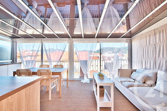 Appartement à vendre - Nice, Le Port - 2 pièces - 1 chambre