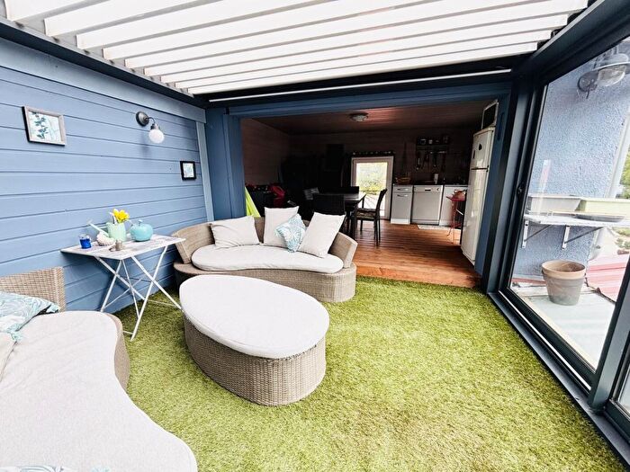 Appartement 4 pièces à vendre - Oyonnax, Centre-ville, Niermes, Geilles, Croix Rousse