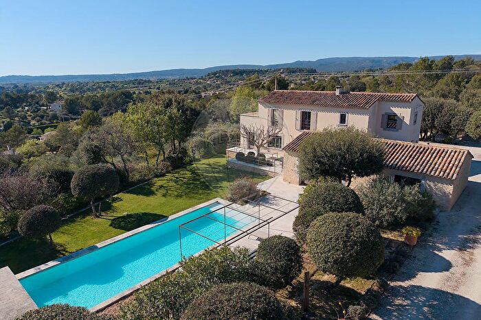 Maison 8 pièces à vendre à Gordes