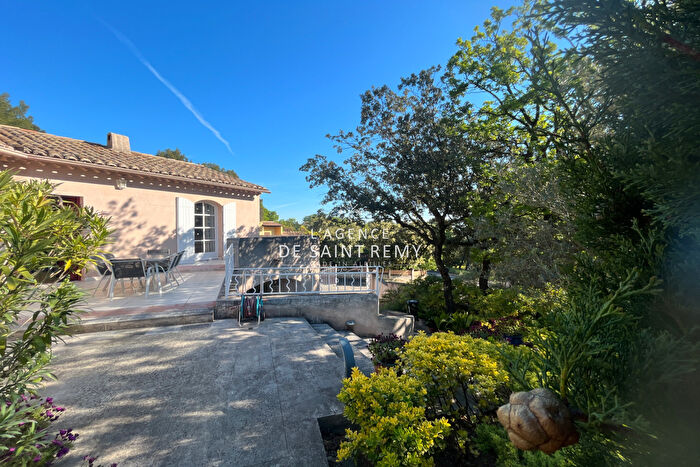 Maison à vendre - Noves - 6 pièces - 4 chambres