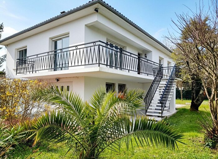 Jonzac - Maison 7 pièces à vendre