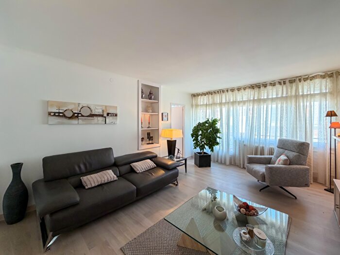 Annemasse, Centre-ville : Appartement 3 pièces à vendre