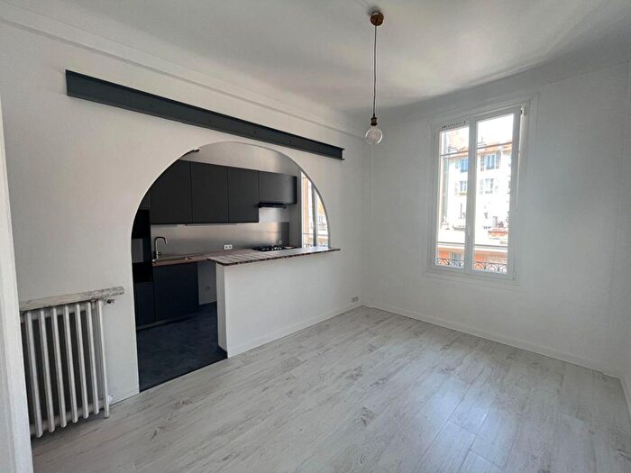 Appartement 3 pièces à louer - Nice, Vernier