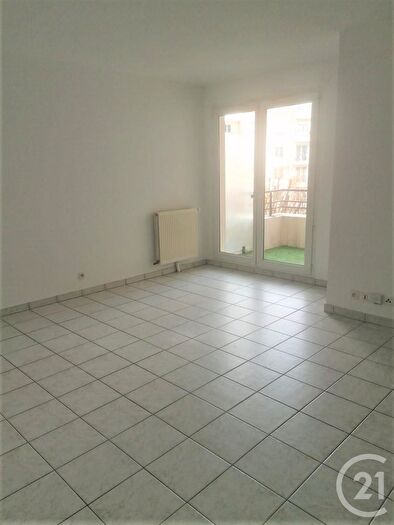 Appartement à louer - Brétigny-sur-Orge, Centre-ville - 2 pièces - 1 chambre