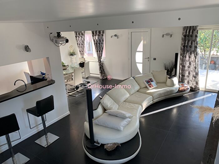 Maison 7 pièces à Cagnes-sur-Mer, Les Bréguières, à vendre