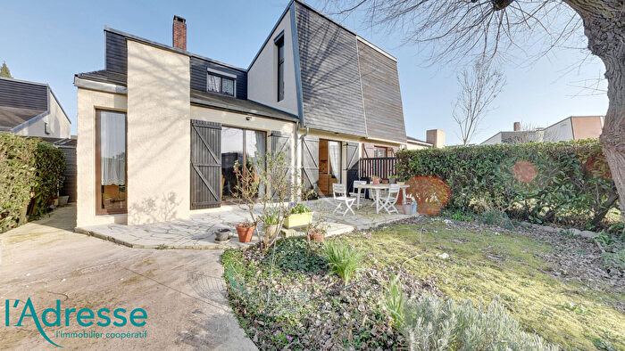 Maison à vendre - Champs-sur-Marne, Le Luzard, Picasso - 5 pièces - 4 chambres