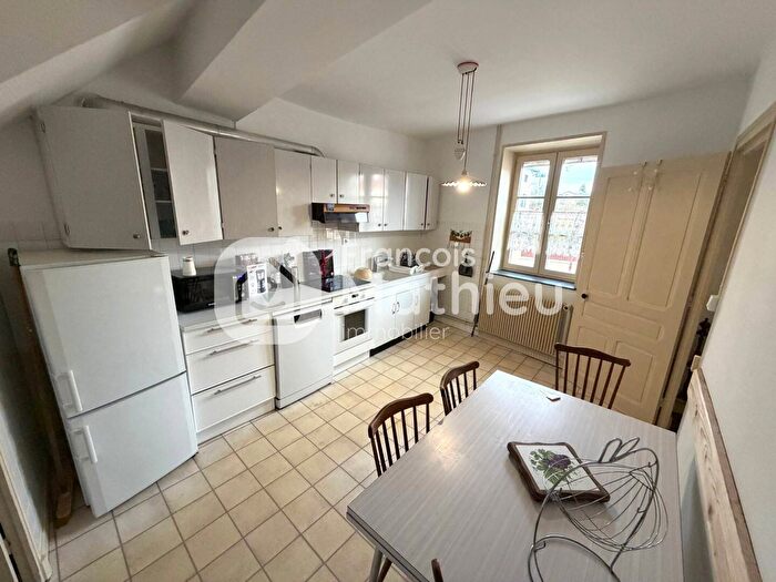 Appartement à louer - Châtillon-sur-Chalaronne - 5 pièces - 4 chambres