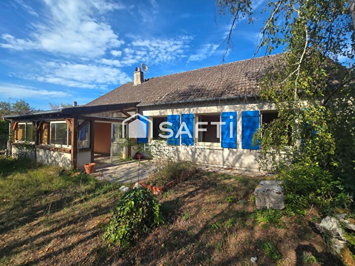 Foëcy : Maison 5 pièces à vendre