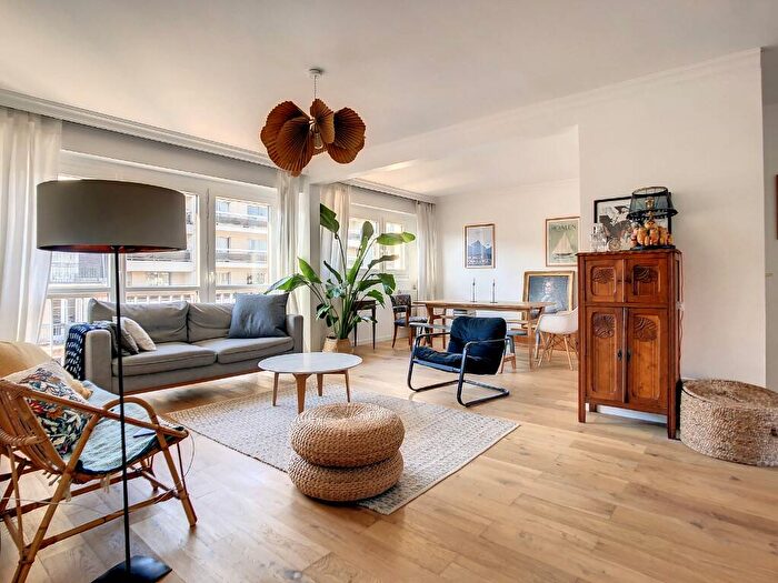 Appartement à louer - Emeriau-Zola, Paris ème arrondissement - 4 pièces - 2 chambres