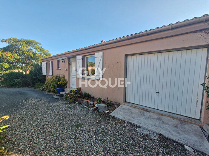 Maison 3 pièces à vendre à Carlus