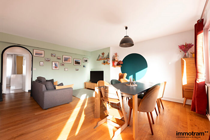 Appartement à vendre - La Madeleine - 3 pièces - 2 chambres