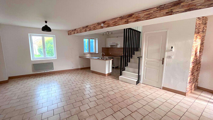 Appartement à louer - Poligny - 3 pièces - 2 chambres