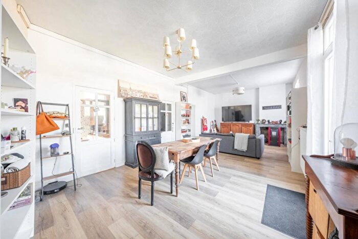 Maison à vendre - Saint-Gervais - 6 pièces - 2 chambres