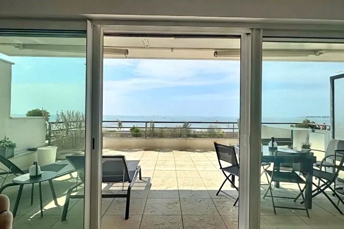 Appartement à vendre - La Baule-Escoublac, La Baule-les-Pins - 4 pièces - 3 chambres