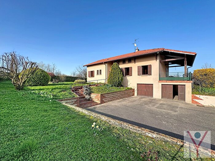 Maison à vendre - Saint-Germain-sur-Renon - 5 pièces - 3 chambres