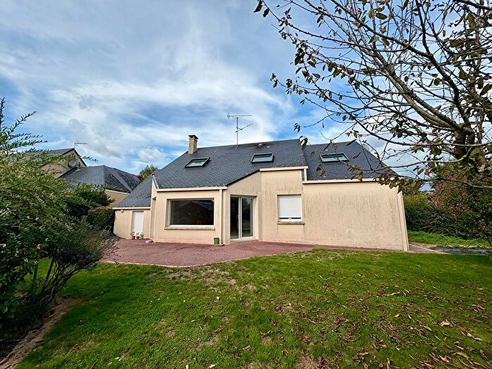 Maison à vendre - Martigné-sur-Mayenne - 8 pièces - 6 chambres