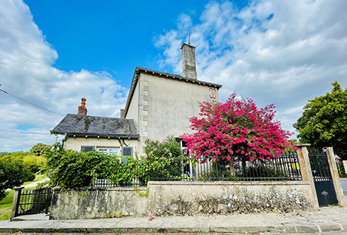Maison à vendre - Sommières-du-Clain - 6 pièces - 4 chambres