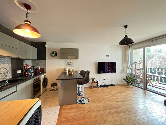 Appartement à louer - Suresnes, République - 2 pièces - 1 chambre