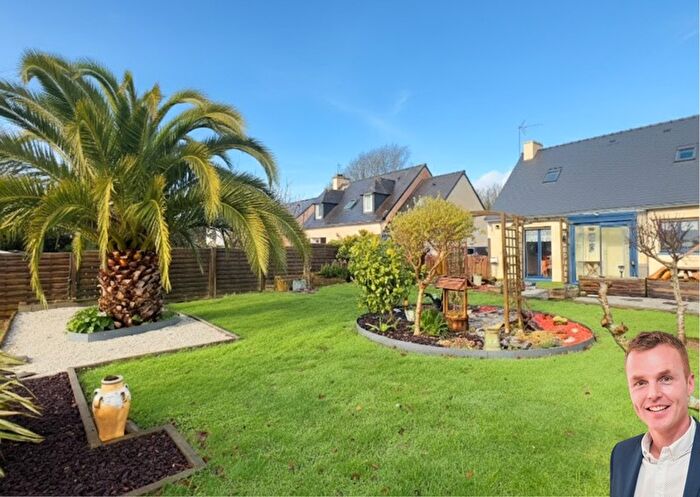 Maison à vendre - Ploéven - 4 pièces - 3 chambres