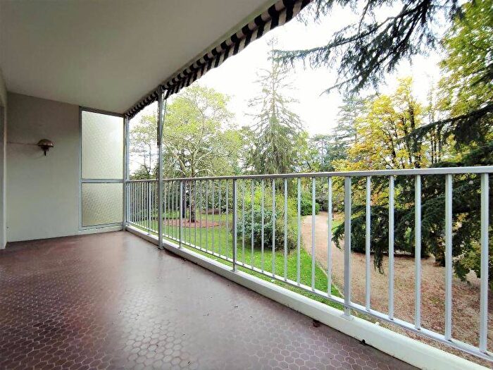 Appartement à louer - Le-Perollier, Écully - 3 pièces - 2 chambres