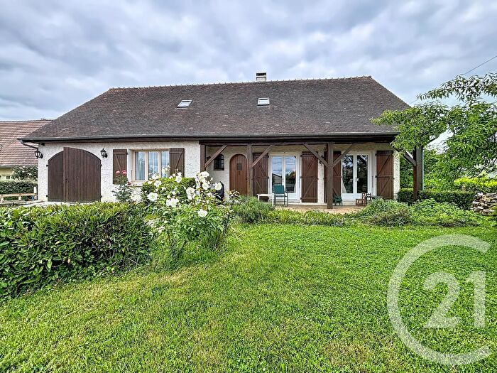 Saint-Pourçain-sur-Sioule : Maison 6 pièces à vendre