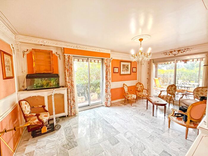 Appartement à vendre - Nice, Cimiez - 3 pièces - 2 chambres