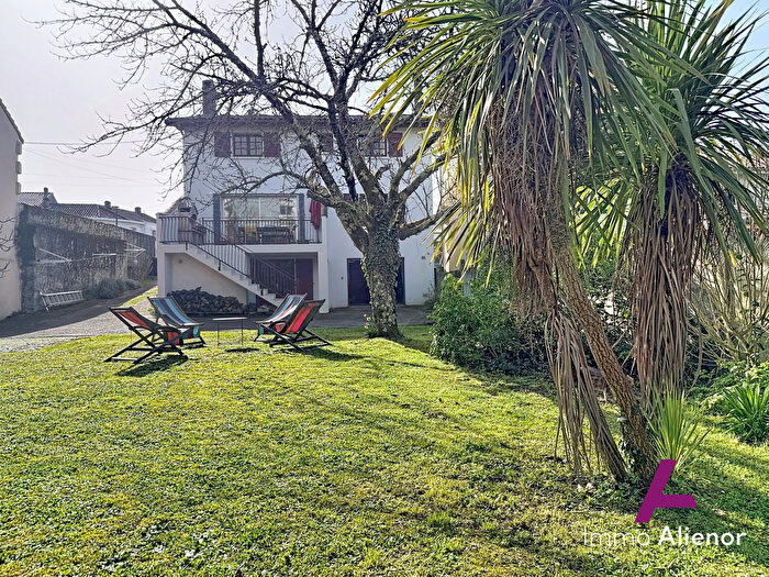 Maison à vendre - Bègles - 9 pièces - 6 chambres