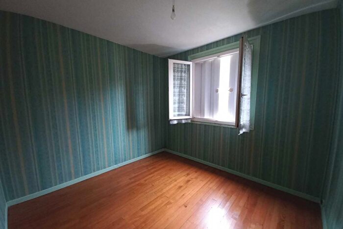 Appartement à vendre - Autun, Saint-Andoche - 4 pièces - 3 chambres