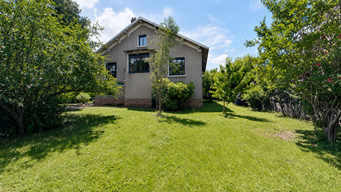 Bron, Centre-ville - Maison 5 pièces à vendre
