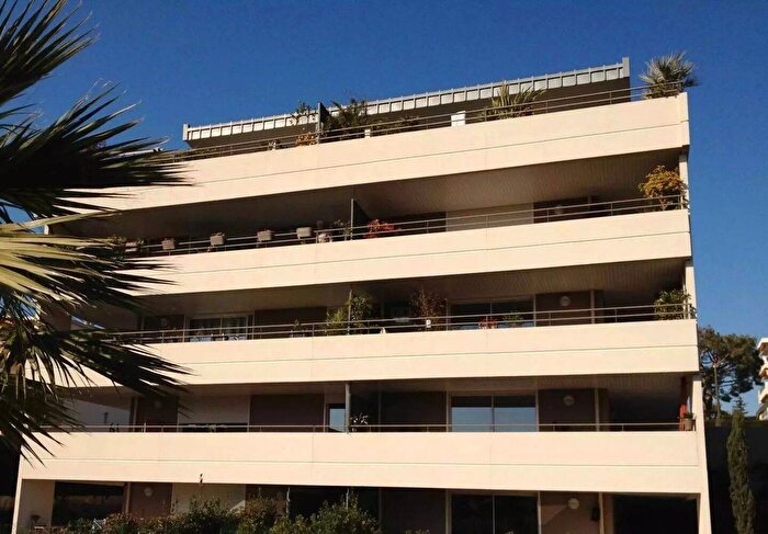 Appartement à louer - Antibes - 2 pièces - 1 chambre